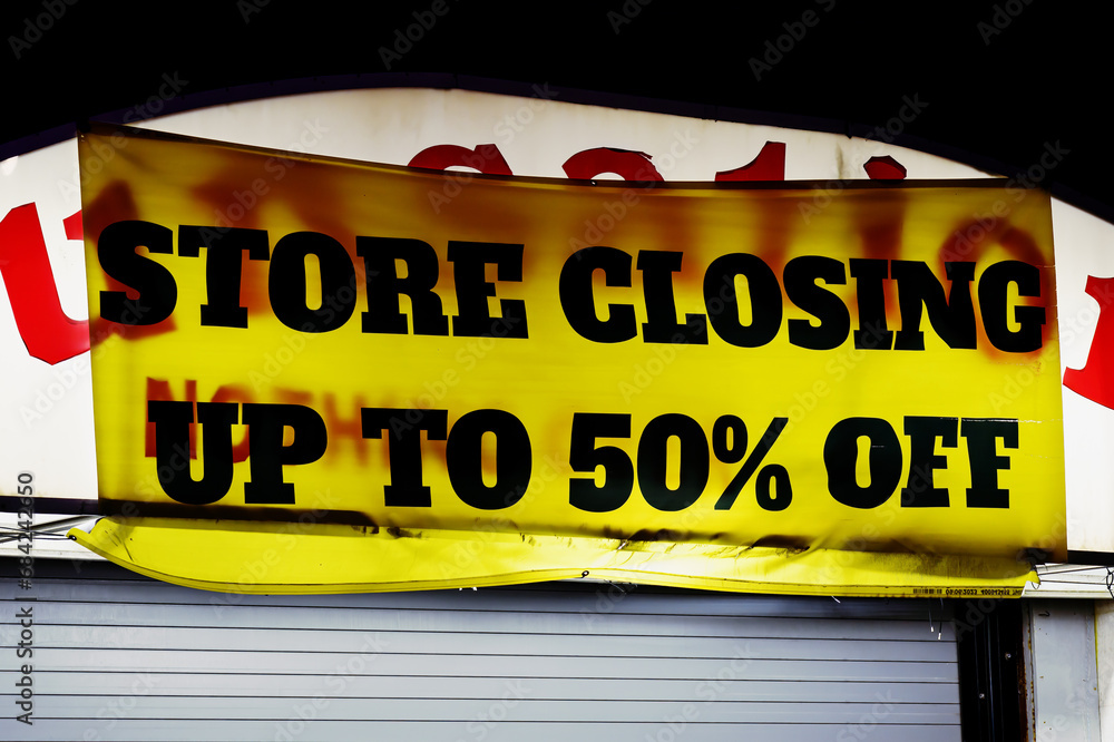 Business along the Boardwalk in Ocean City MD hang a Sale Banner to ...