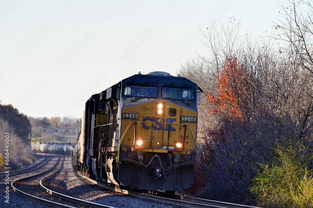 Foto de With its long ethanol train visible in the sun strung out ...
