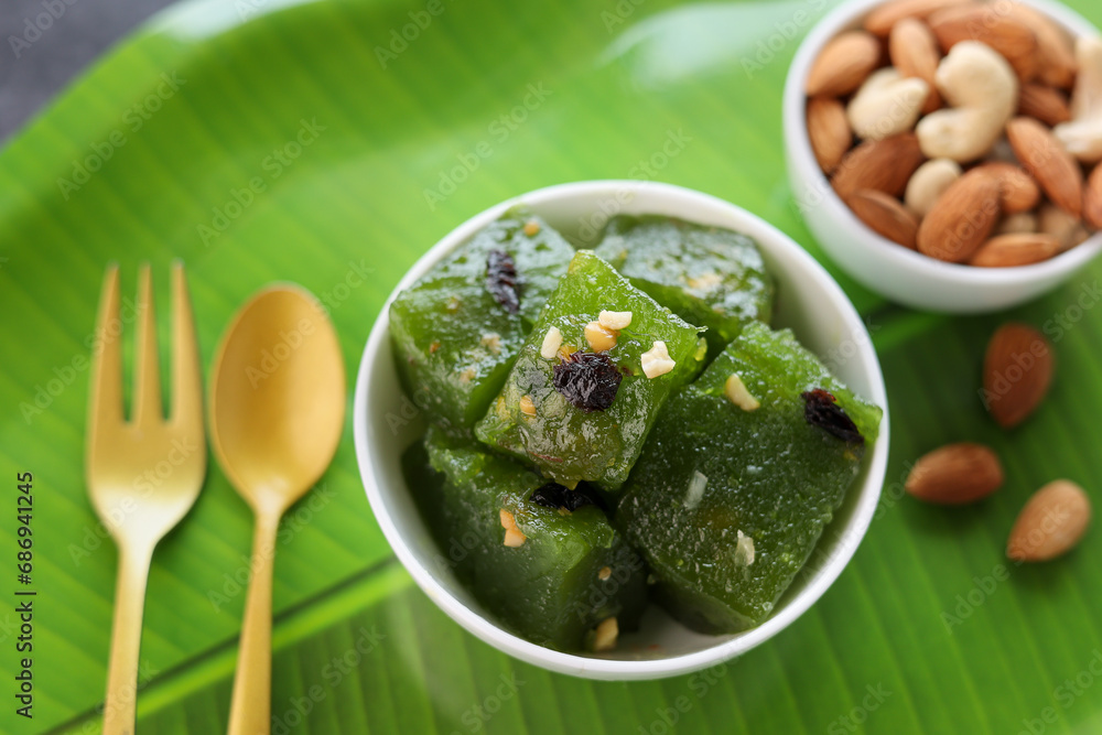 Karachi halwa also known as bombay halva. Kerala Kozhikodan Black halwa ...