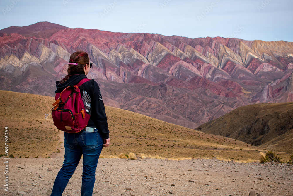 Turista explorando el cerro de los 14 colores en la Provincia de Jujuy Stock Photo | Adobe Stock
