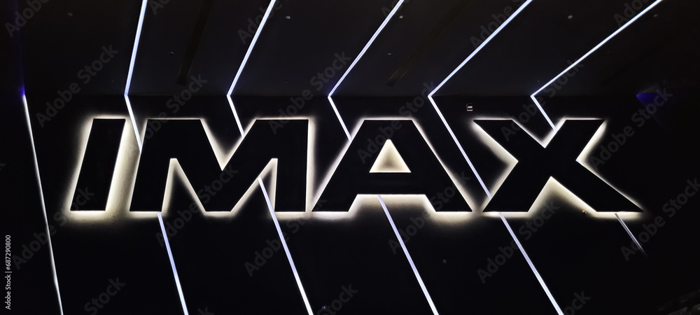 Foto de Trivandrum, Kerala, India - Feb 06, 2023: LED lit IMAX logo ...