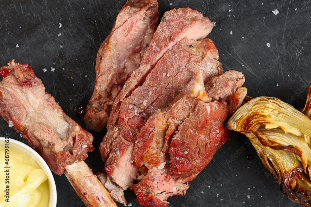 Foto de Beef entrecote steak. Close up photo with a dish made of beef ...