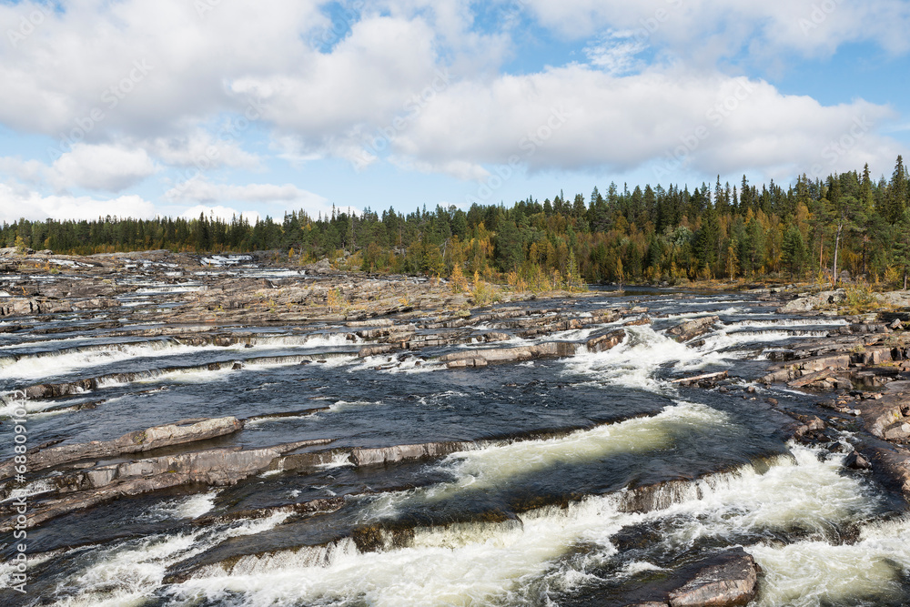 Trappstegsforsen der Kaskaden Wasserfall an der Wildnisstrasse in ...