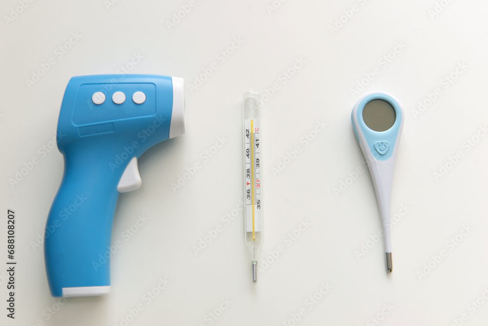 Best Thermometer for home. Three different types of thermometers on ...
