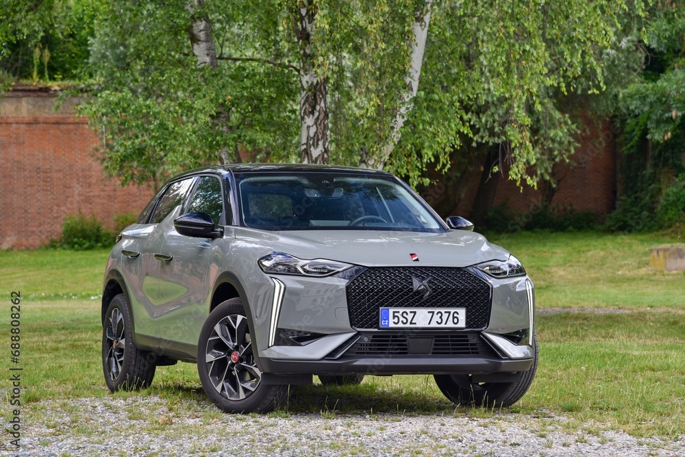 DS3. Design urban crossover with a three-cylinder engine. General view ...
