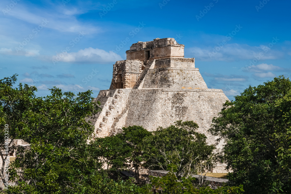Ancient Mayan pyramid (Pyramid of the Magician Adivino) in Uxmal ...