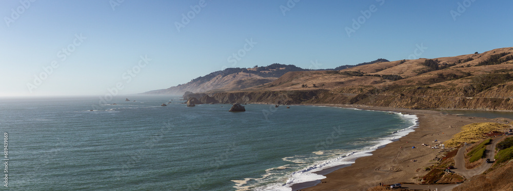 Sandy beach of west coast of America in California coastline of Pacific ...