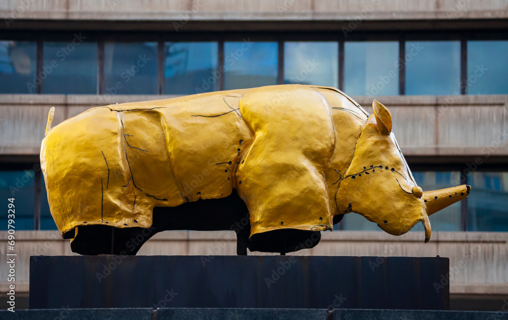 Mapungubwe Golden Rhinoceros is monument to the archaeological ...