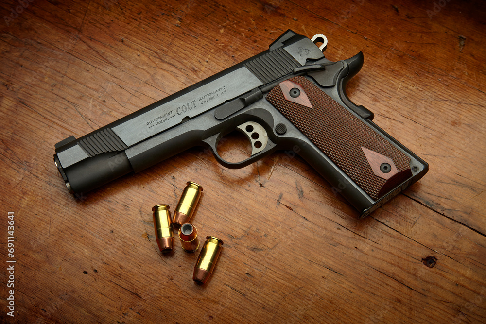 Colt 1911 XSE Government Enhanced Competition. .45 caliber semi ...