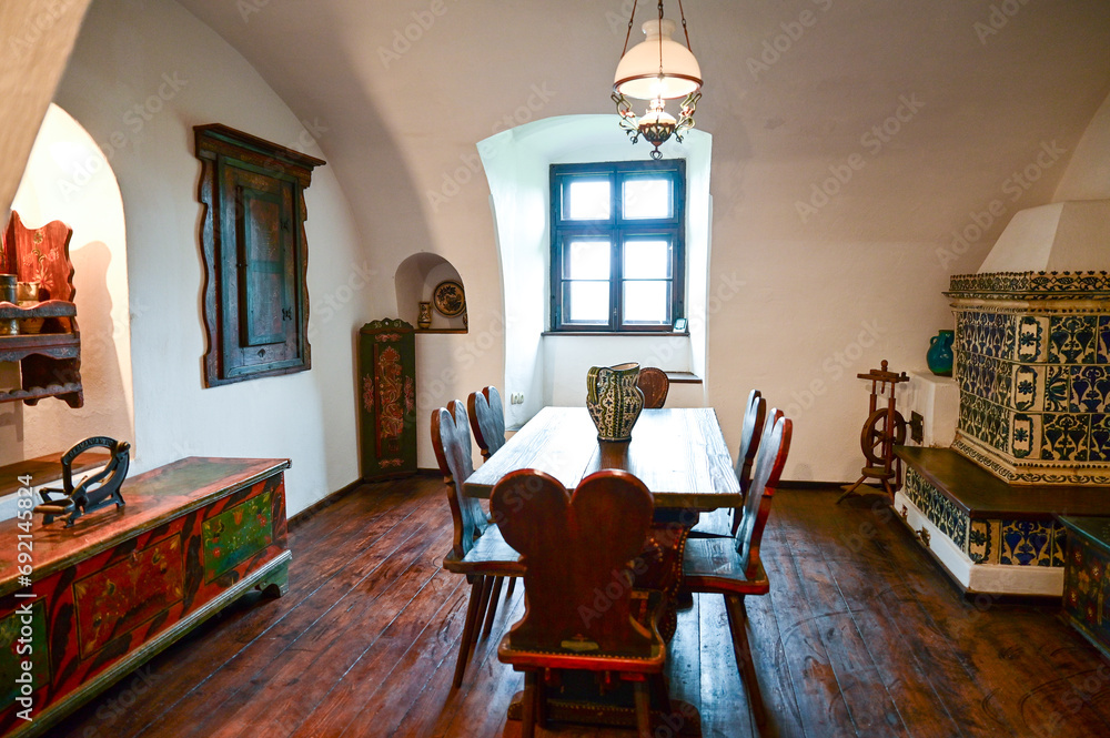 Wooden table with chairs in the Dracula Castle, Bran Castle, Törzburg ...