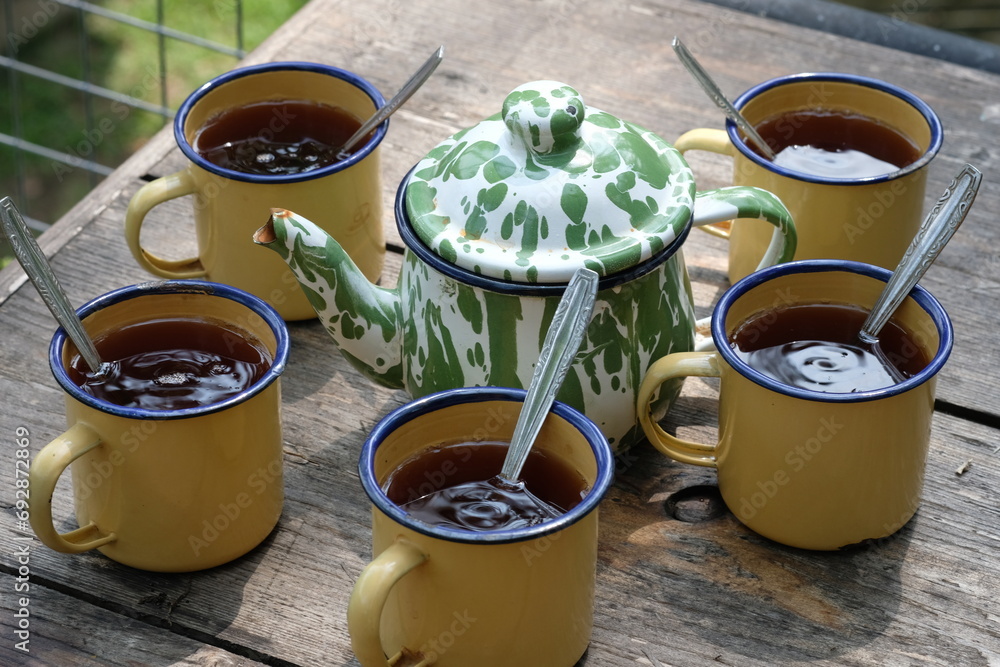 Teh Poci Gula Batu, Teko Blirik. is hot tea sweetened with rock sugar ...