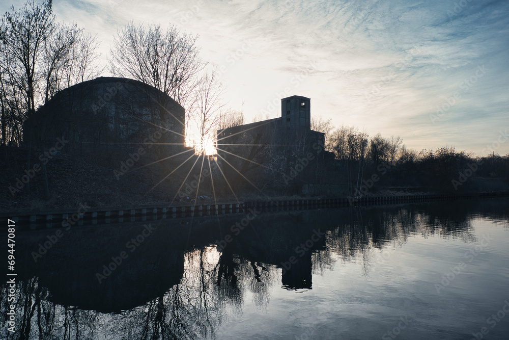 Sunset on the River - Factory - Verlassener Ort - Urbex / Urbexing ...