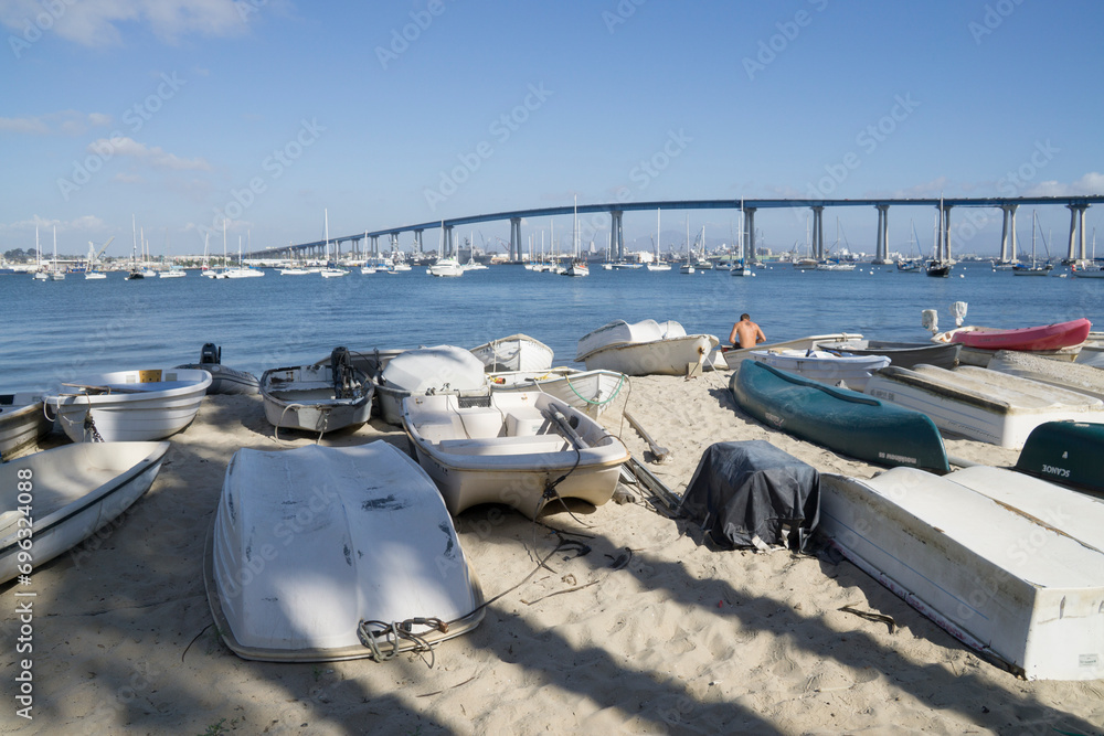 The San Diego-Coronado bridge, Fishing boats at the beach of Coronado ...
