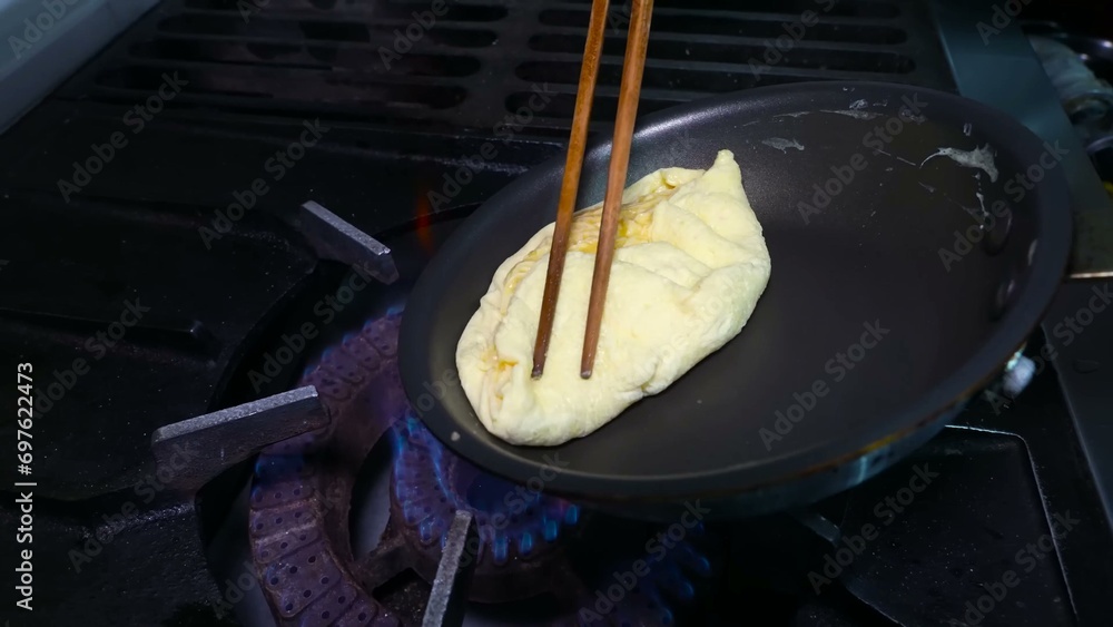 How to make a cheese omelette roll with a runny center, perfect for a ...