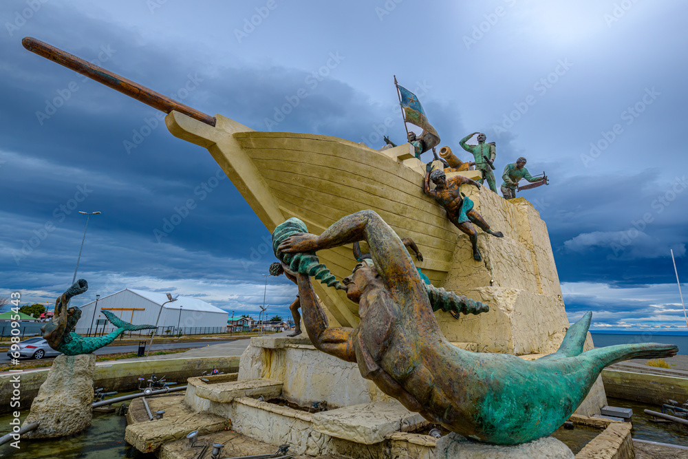 Monument - acta de posesion del estrecho de magallanes (Act of ...