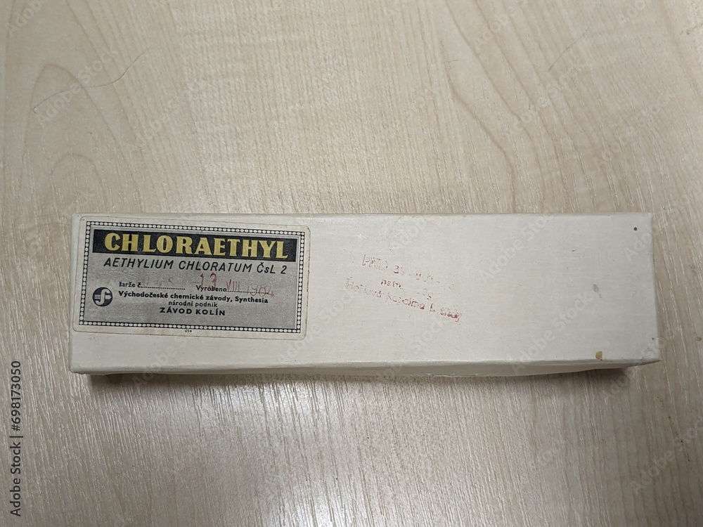 Foto de Prague, Czech Republic - August 28 2024: CHLOROFORM bottle ...