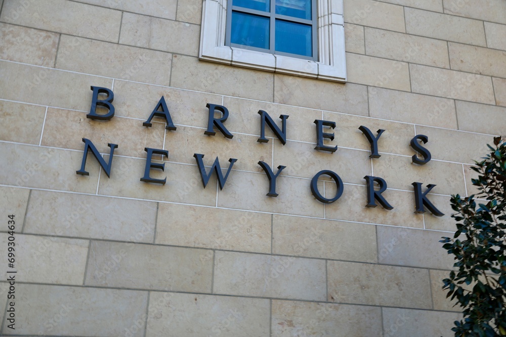 Foto de Barneys New York. Barneys is an American department store chain ...
