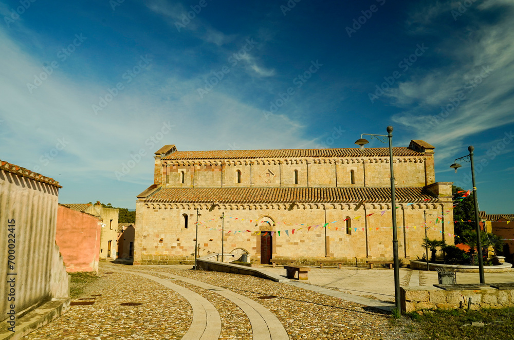 L'antico borgo di Tratalias con la bella Basilica di Santa Maria di ...