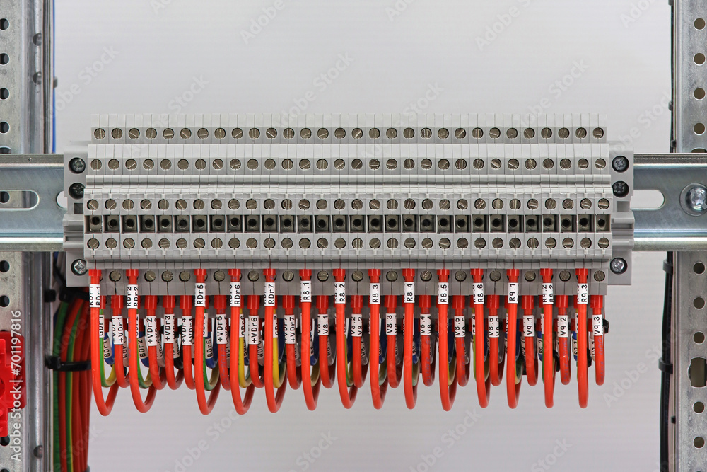 Electrical pass-through terminals for connecting copper mounting wires ...