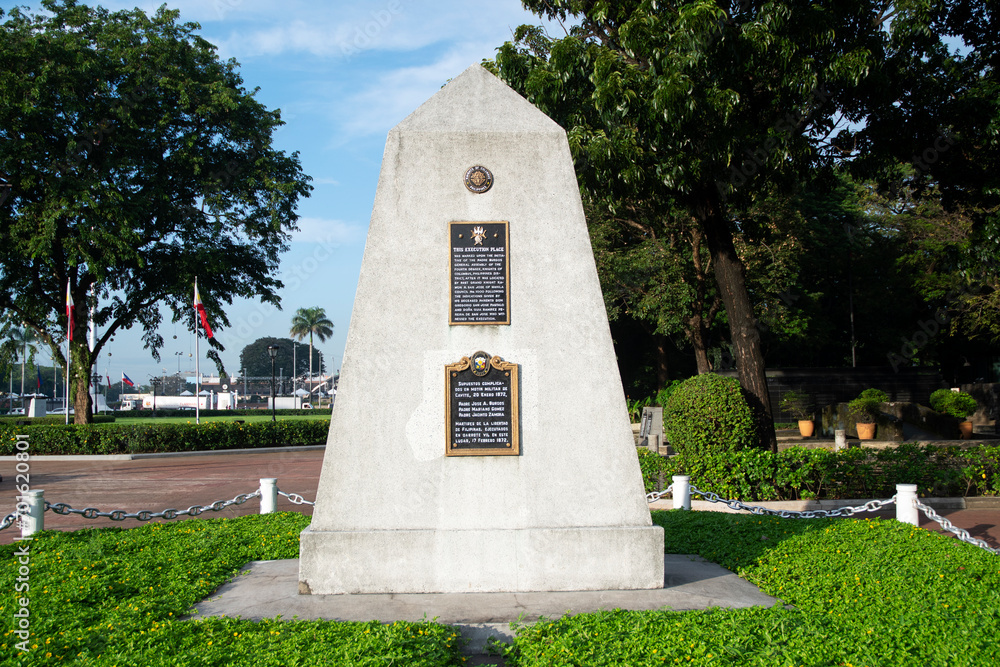 Monument to Jose Rizal's execution site in Rizal Park, Manila ...