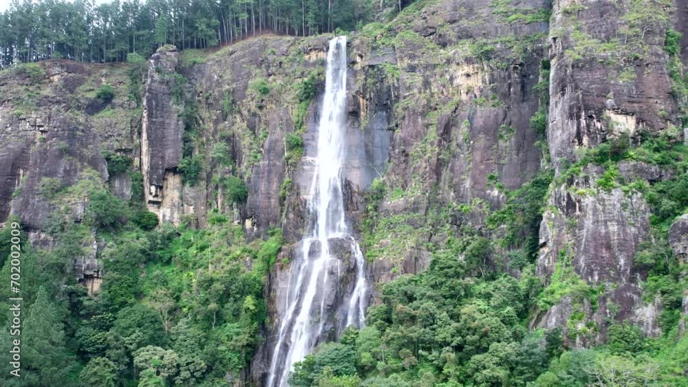 Bambarakanda Falls is the highest and most beautiful waterfall in Sri ...