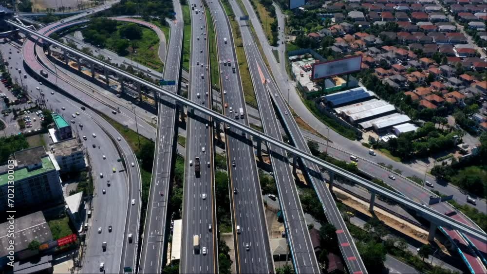 Vidéo Stock Time lapse aerial view of Expressway top view, Road traffic ...