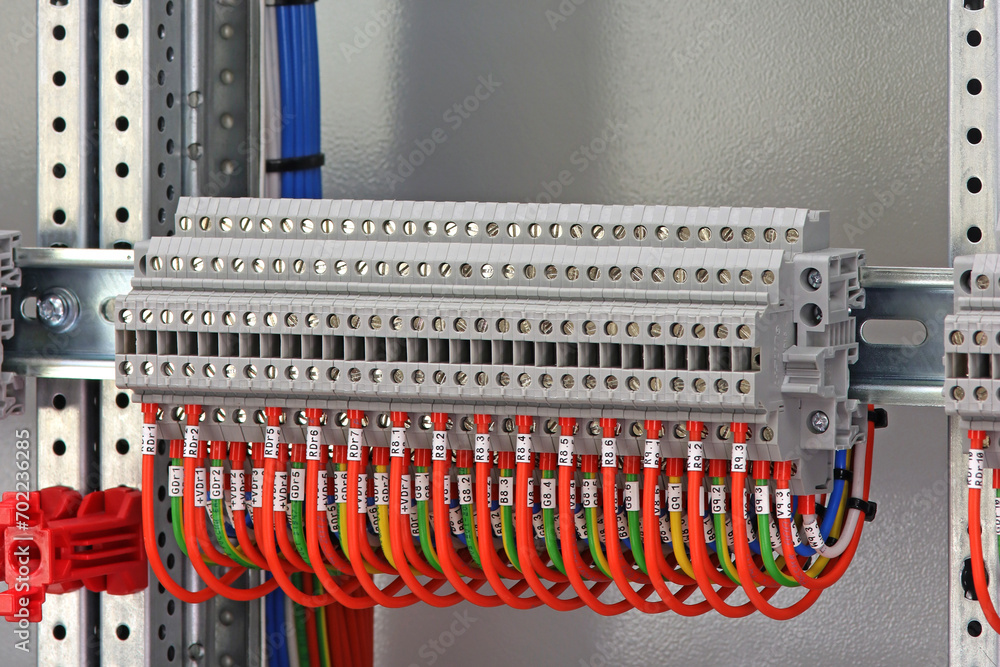Electrical pass-through terminals for connecting copper mounting wires ...