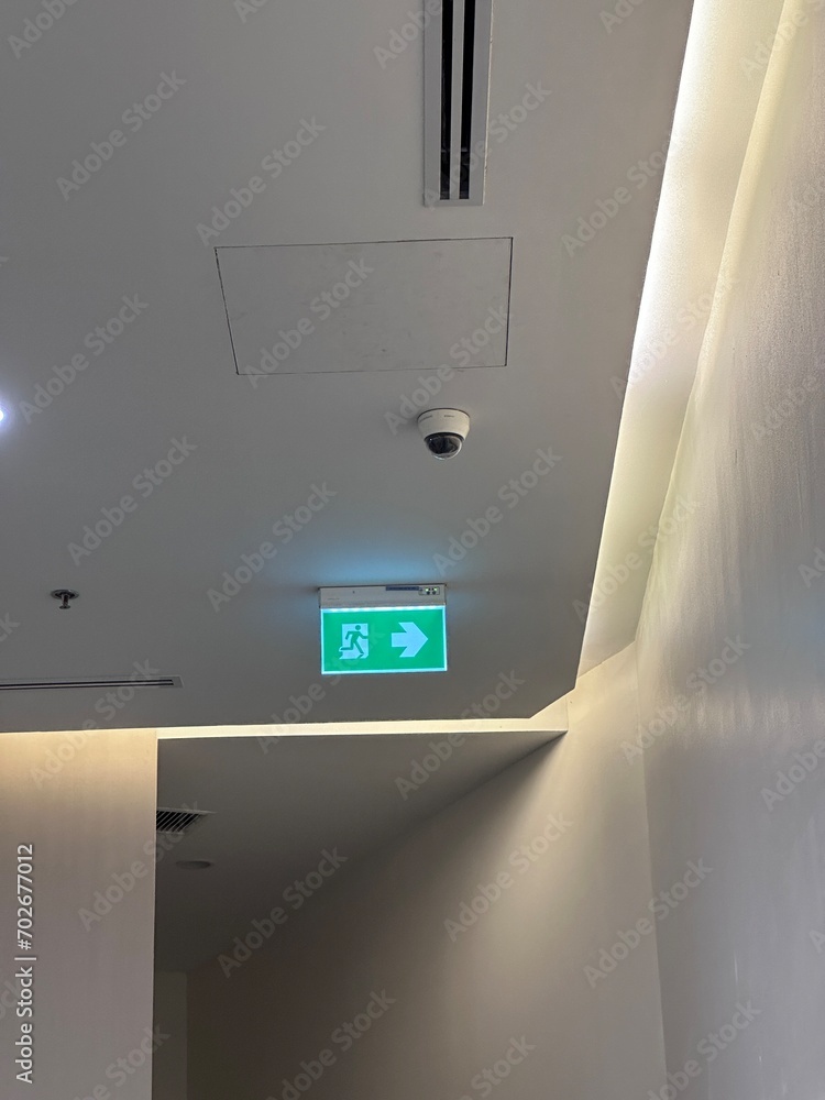 Fire exit sign in factory,Fire exit signs indicate a safe emergency ...