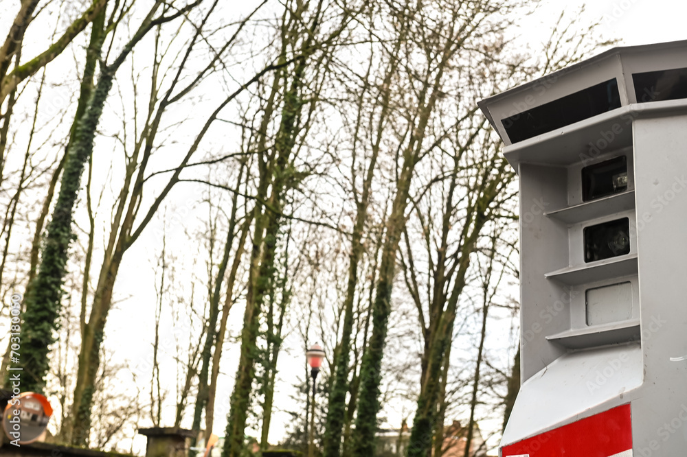 Controle de vitesse Lidar radar circulation Belgique mobile Stock Photo ...