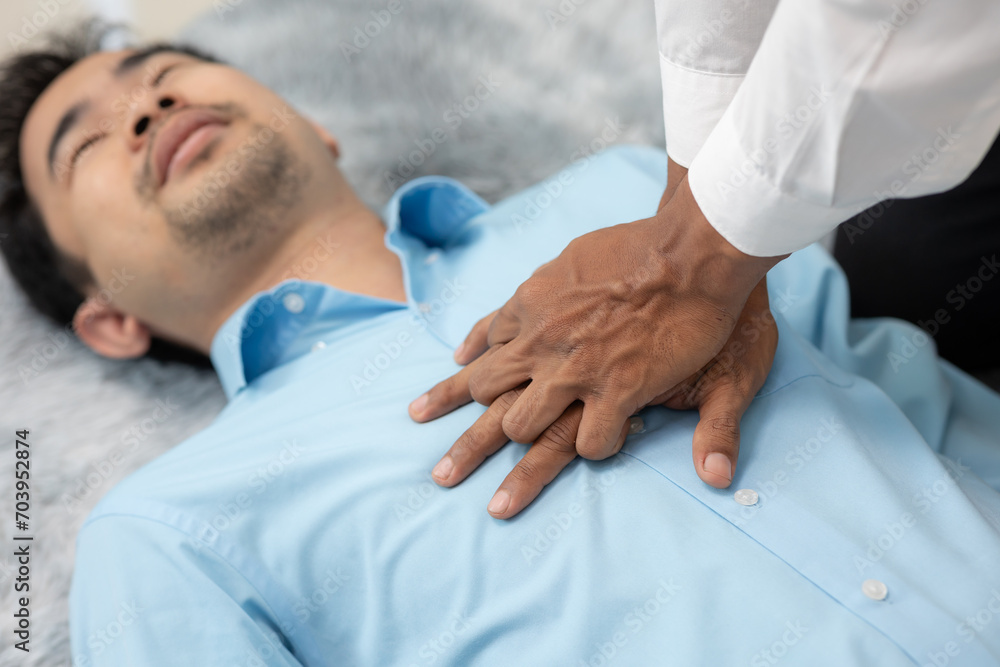 Foto de Emergency first aid CPR first aid man first aid man having ...