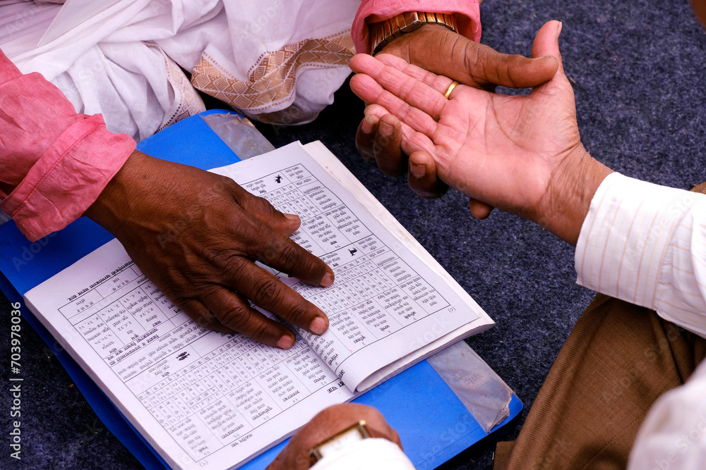 Pune, Maharashtra, India, Palmistry (Palm) Reading, Hast Rekha Reading ...