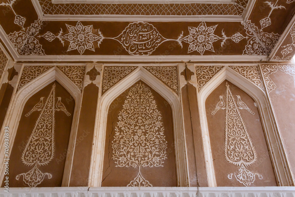 Details of Arabesque traceries created with plastering on thatch walls ...