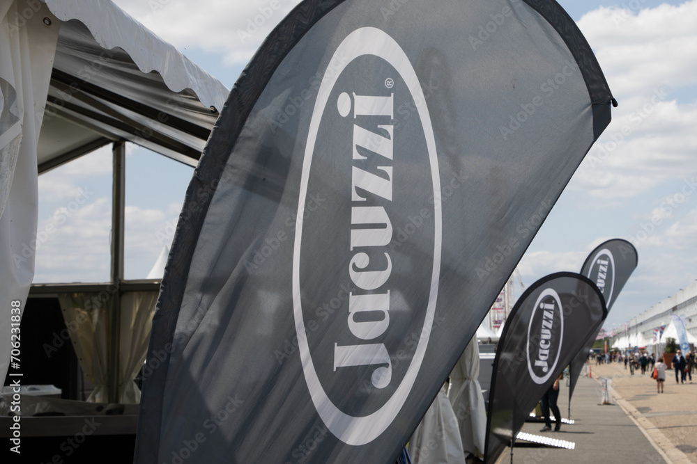 Foto de jacuzzi brand logo and text sign on flag trademark whirlpool ...