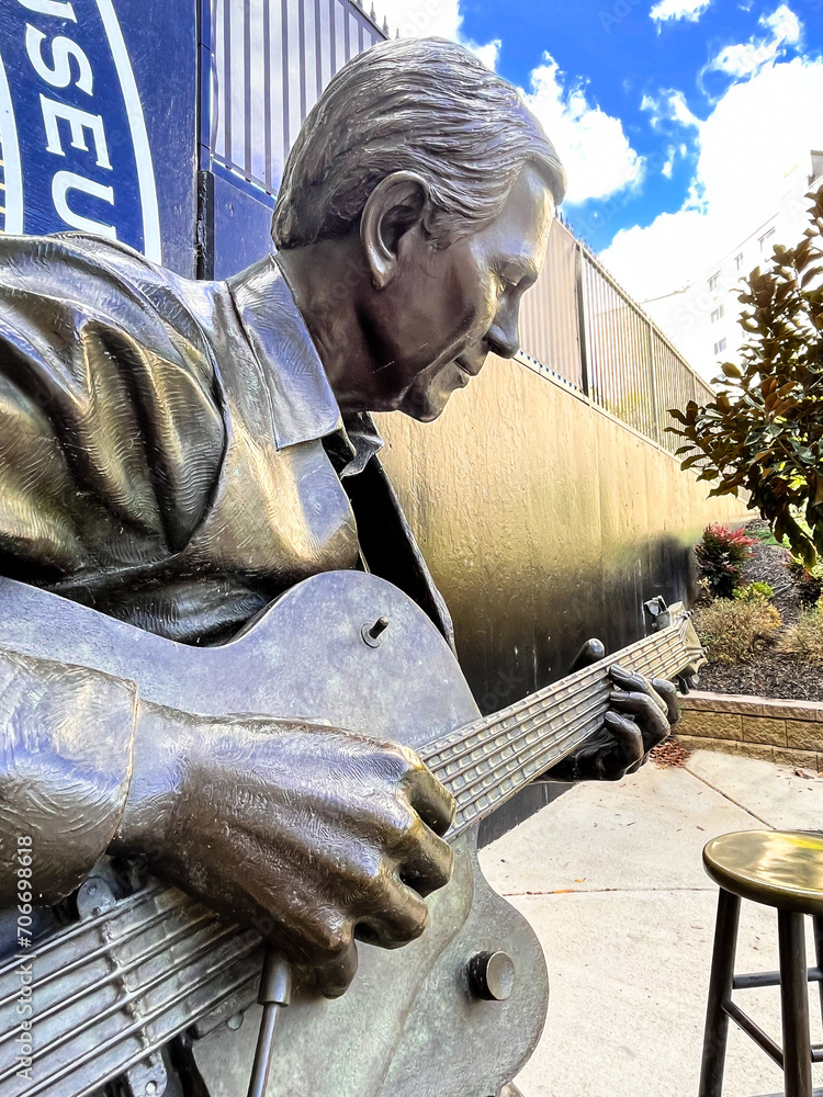 Nashville, Tennessee - USA: Close-up of statue of Chet Atkins playing ...