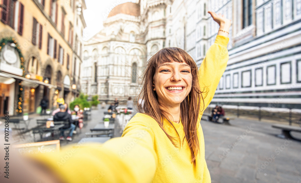 Tourist female visiting Florence cathedral, Italy - Traveller girl ...