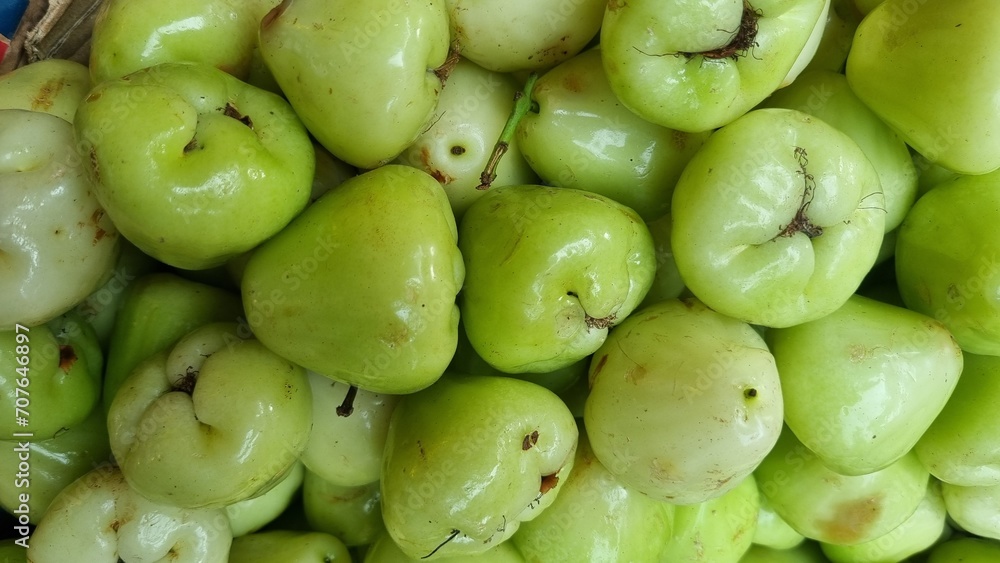 Water apple or water guava (Syzygium aqueum) in the market. Also known ...