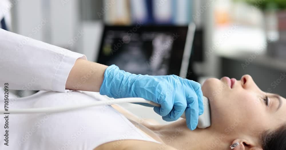 Vidéo Stock Ultrasound of soft tissues of the face and chin. Ultrasound ...