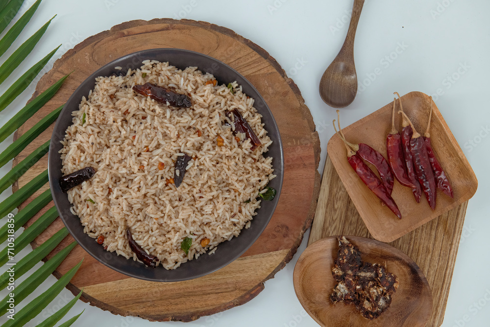 Tamarind Rice/ Puliyodharai / Puliyogare - Tangy and spicy South Indian ...