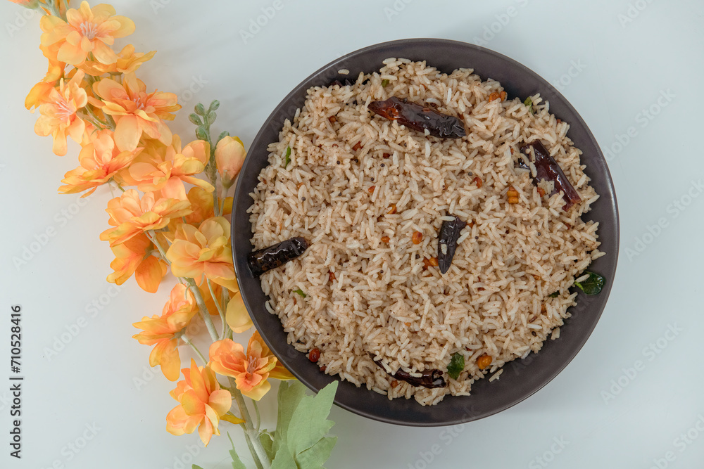 Tamarind Rice/ Puliyodharai / Puliyogare - Tangy and spicy South Indian ...