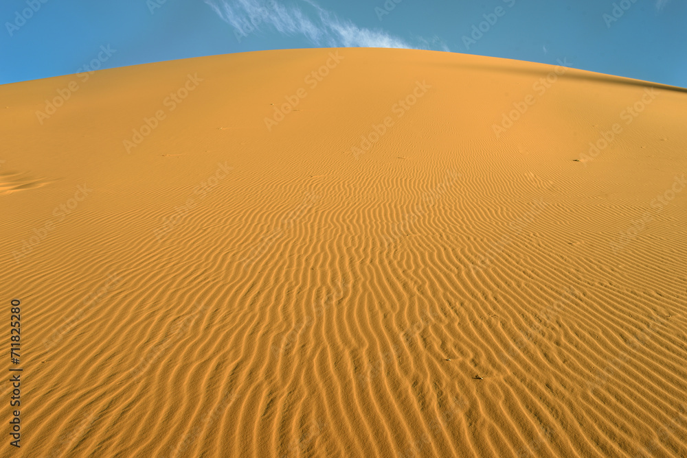 SAHARA DESERT WITH SAND DUNES AND PATTERNS IN TADRART ROUGE REGION NEAR ...