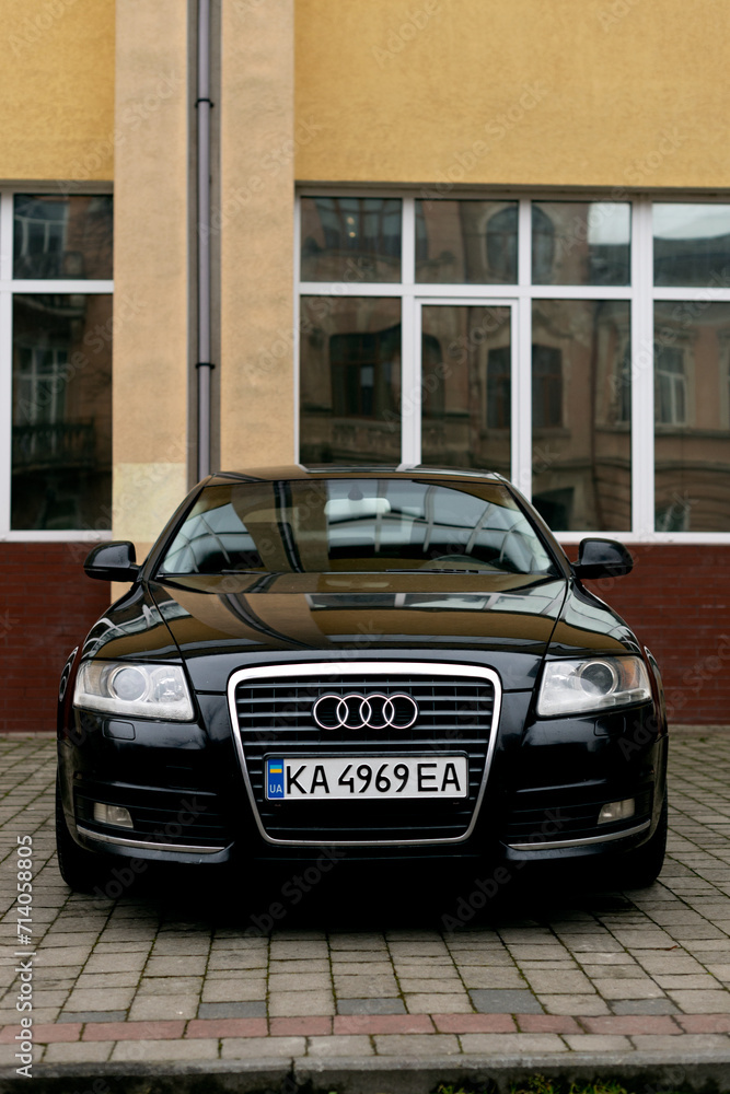Foto de Ivano-Frankivsk, Ukraine - 19 Jan 2024: Audi A6 C6 is an ...