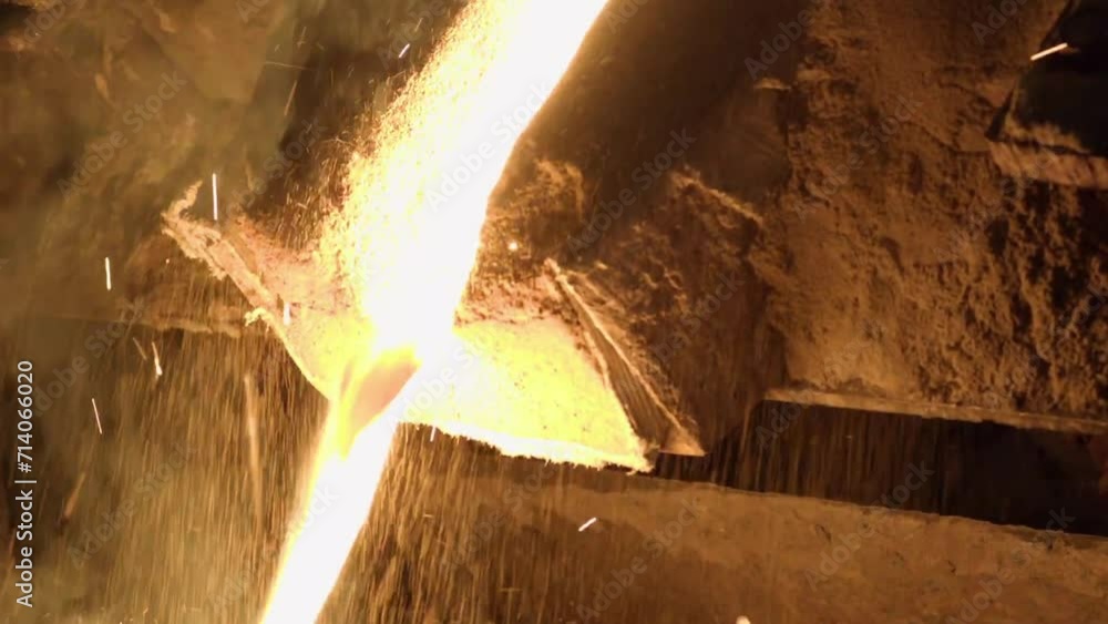 Liquid metal production process. Molding molten metal at industrial ...