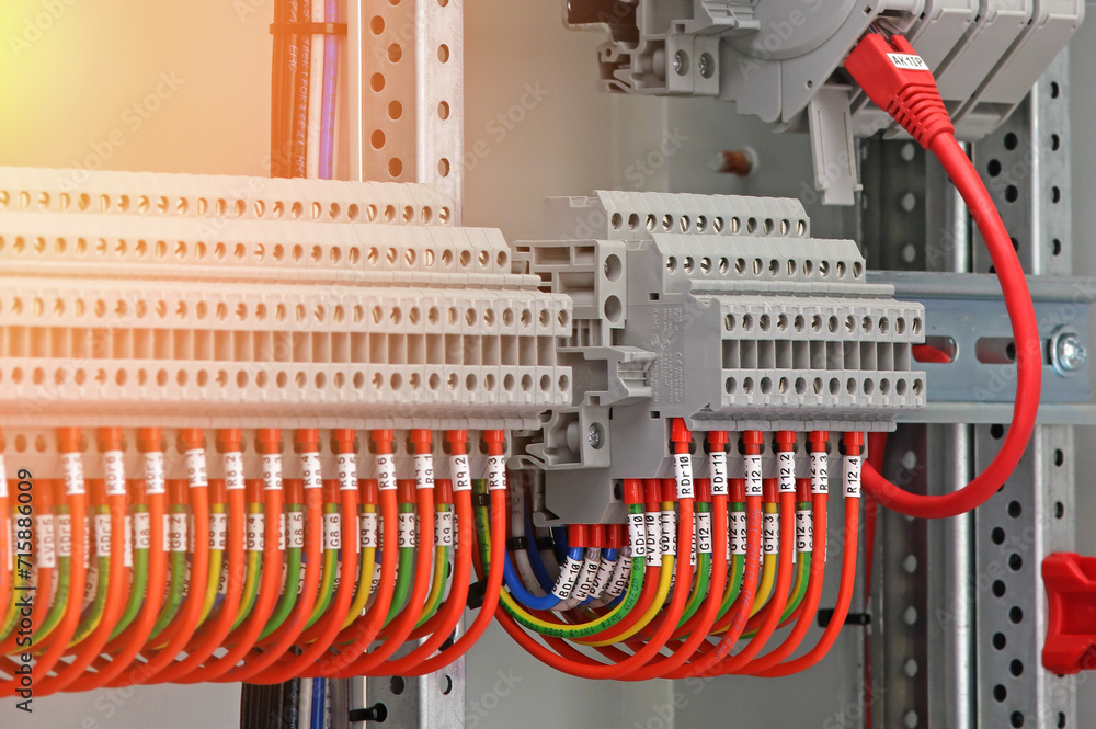 Electrical pass-through terminals for connecting copper mounting wires ...