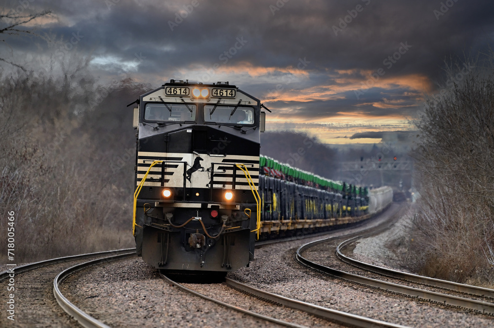 Norfolk Southern Railway run-through locomotives lead a Union Pacific ...