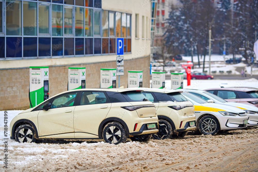 Fotografia do Stock: Minsk, Belarus. Jan 20.2024. Electric cars ...