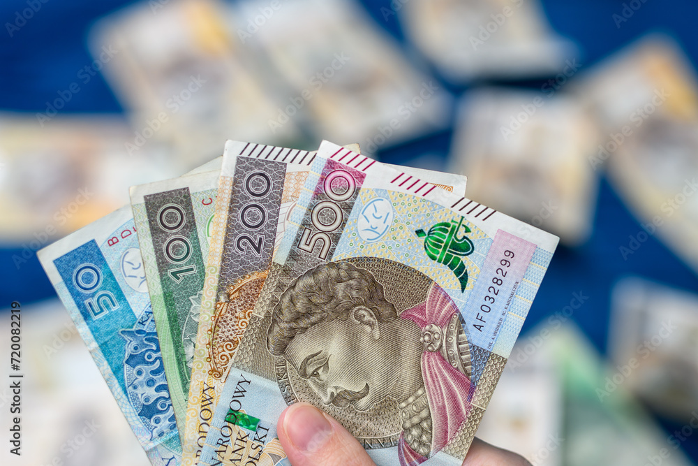 Polskie pieniądze banknoty z bliska, izolowana gotówka pln Stock Photo ...