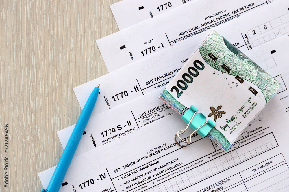 Annual Individual Income Tax Return Forms With Pen And Indonesian 0374