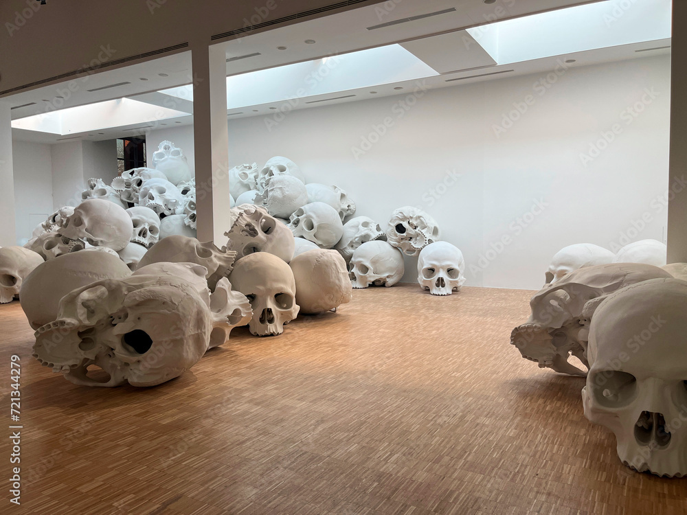 Exhibition at the Milan Triennale of the sculptural work of Ron Mueck ...