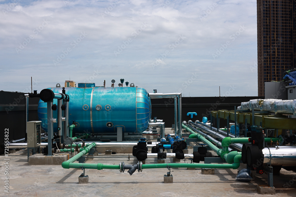 High building Piping system for water supply and air conditioning ...