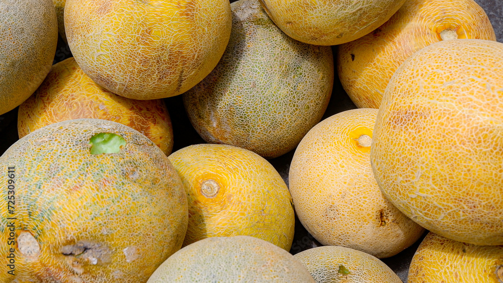 pile of melons, melons that are ripe and ready to eat Stock Photo ...